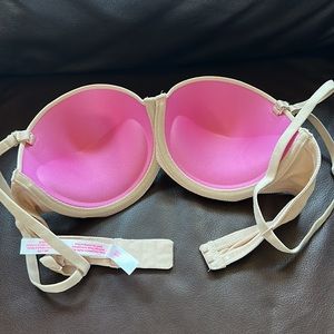 Victoria's Secret | Intimates & Sleepwear | Victorias Secrets Bra New ...